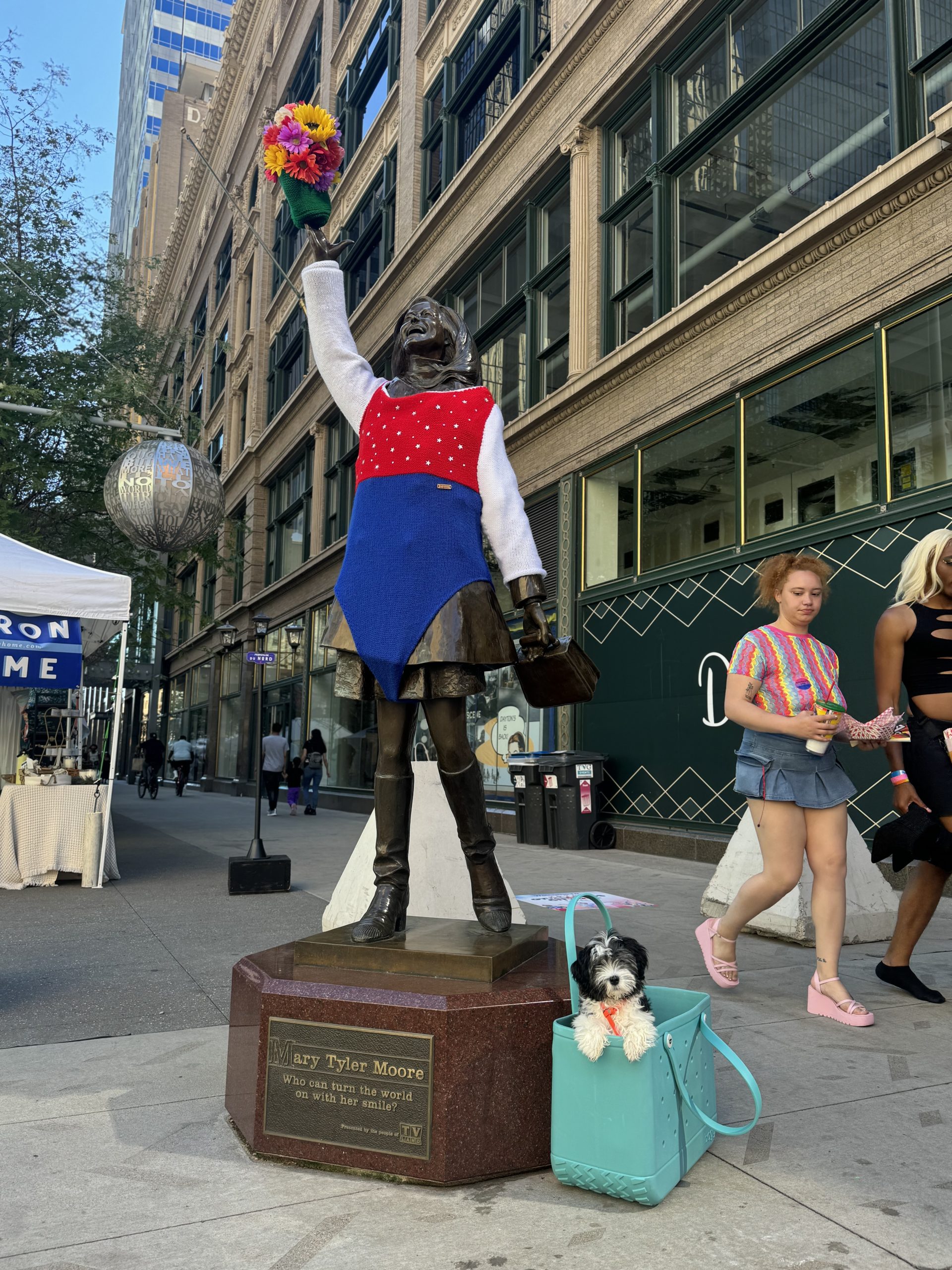 Jelly and Mary Tyler Moore wishes the very Best to the Women's ...